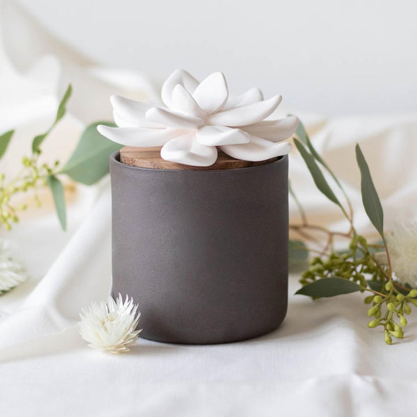 Bloom Ceramic Essential Oil Diffuser | Edens Garden
